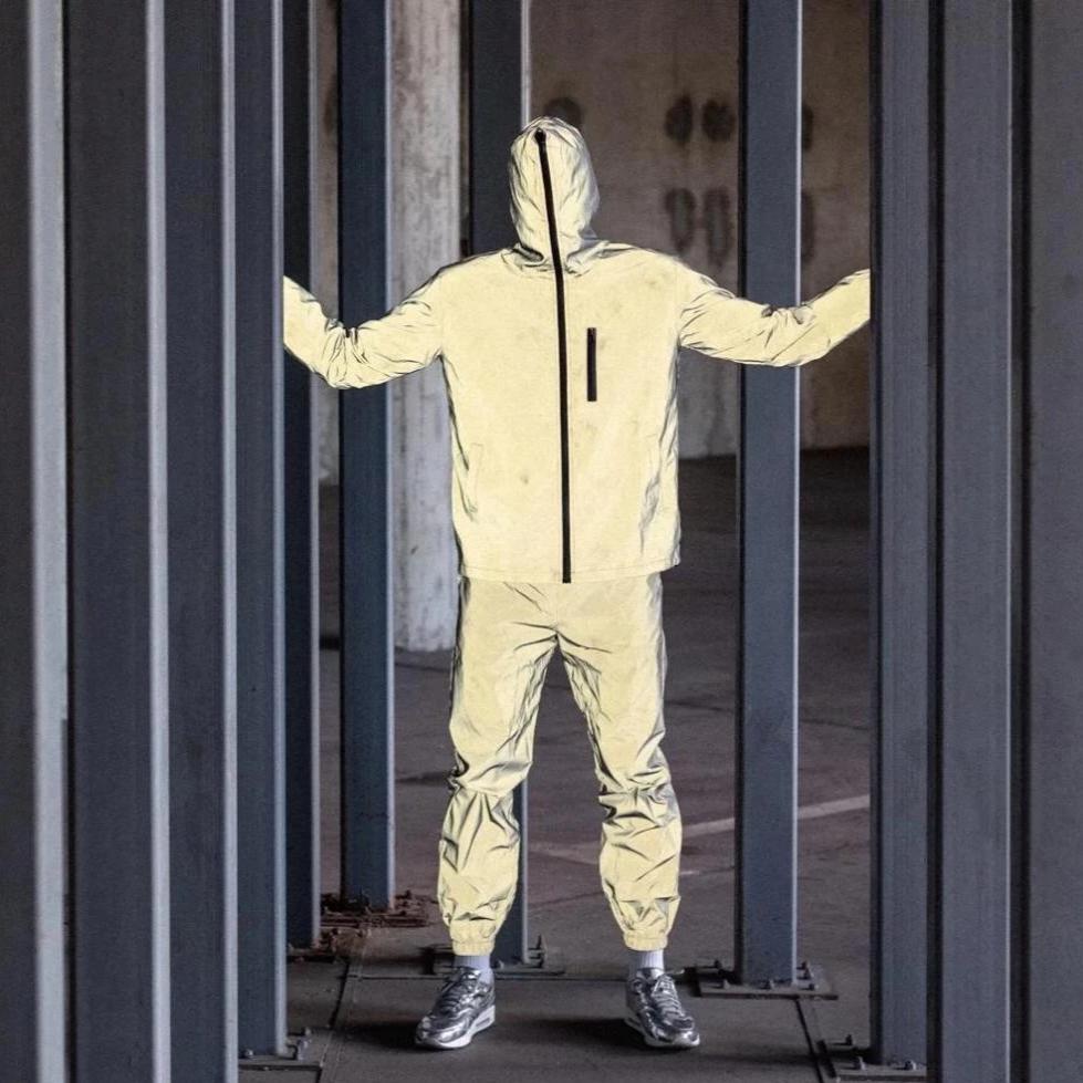 Reflective Tracksuit – ReflectiveClo